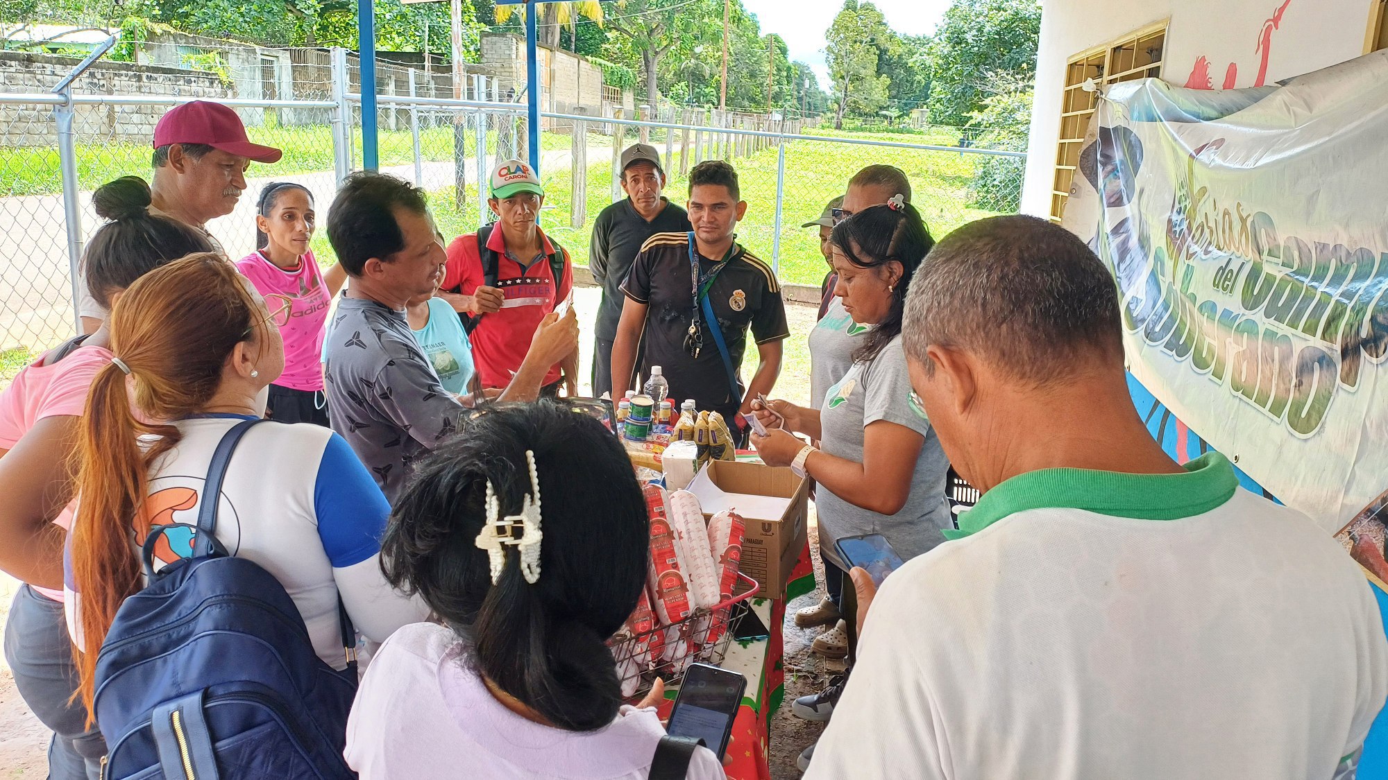 PDVAL .- Productora y Distribuidora Venezolana de Alimentos S.A.