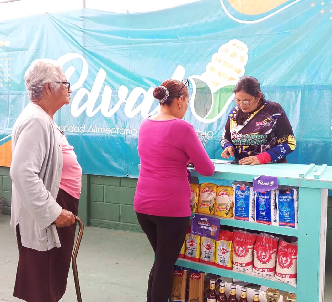 PDVAL .- Productora y Distribuidora Venezolana de Alimentos S.A.