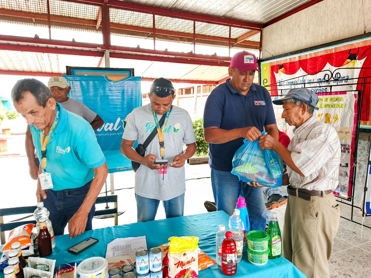PDVAL .- Productora y Distribuidora Venezolana de Alimentos S.A.