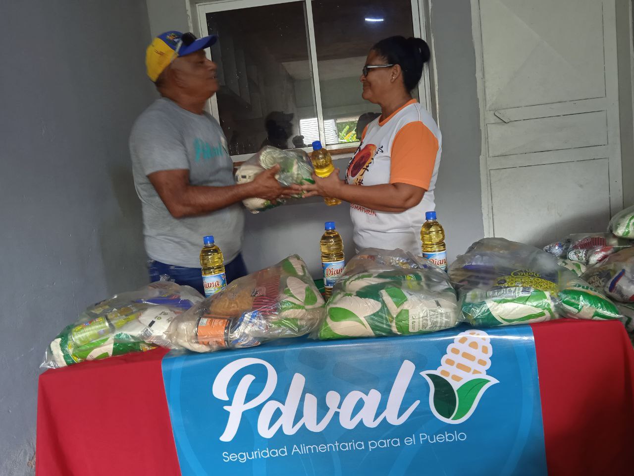PDVAL .- Productora y Distribuidora Venezolana de Alimentos S.A.